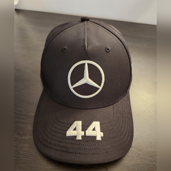 Mercedes AMG Petronas | Accessories | Rare Amg Petronas Mercedes Lewis ...
